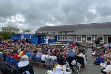 Peel Clothworkers' School