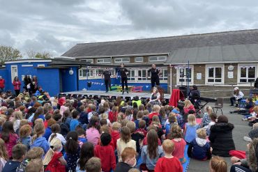Peel Clothworkers' School