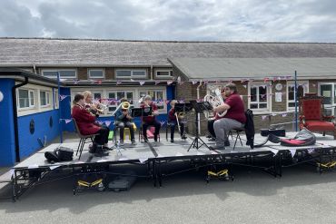 Peel Clothworkers' School