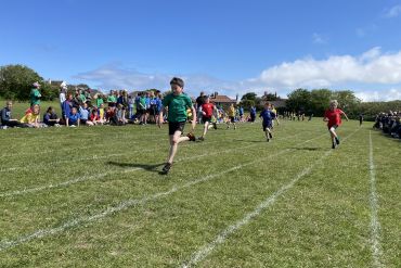 Peel Clothworkers' School